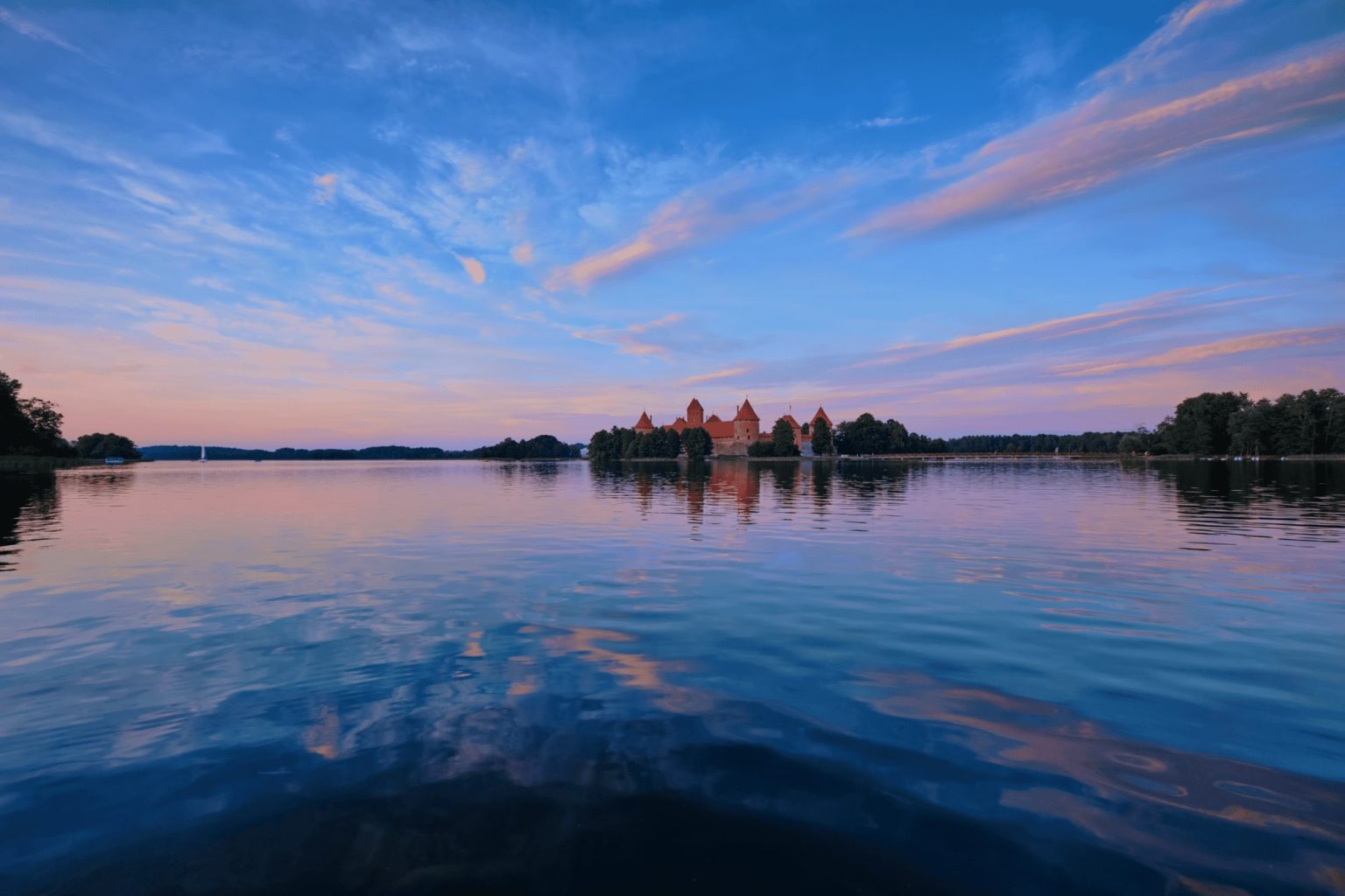 Visit The Fairy Tale Castle Of Trakai Island, Lithuania - Journey the ...