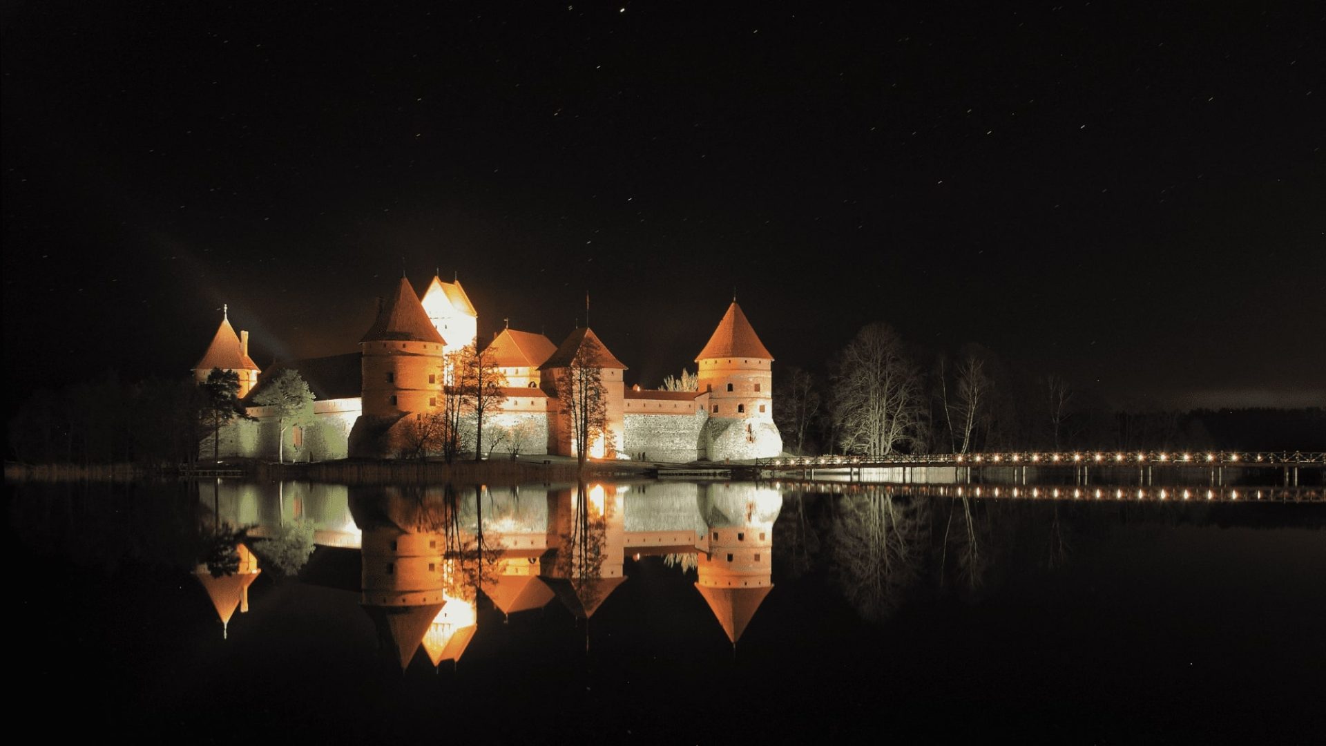 Visit The Fairy Tale Castle Of Trakai Island, Lithuania - Journey the ...